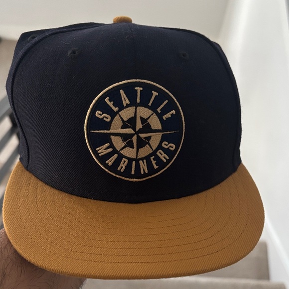 New Era | Accessories | New Era Black And Gold Seattle Mariners ...